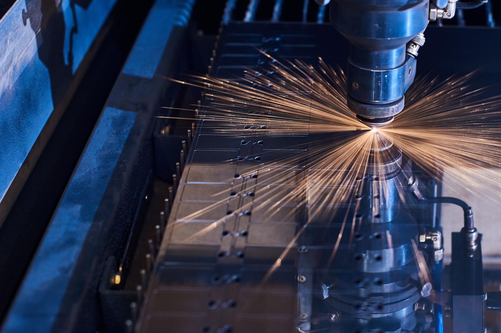 Fiber Optic Laser Machines - RoboMag.Net - Robot Magazine Network